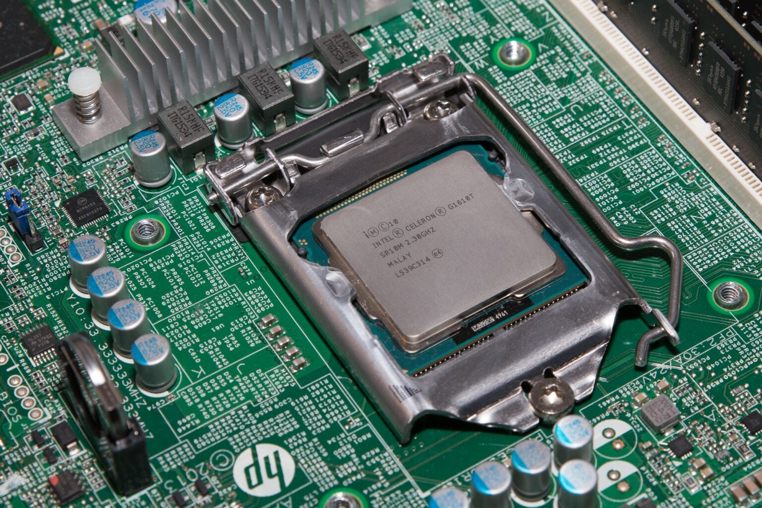 HP_microserver_Gen8-CPU-Tausch-2 - tech-blogger.net